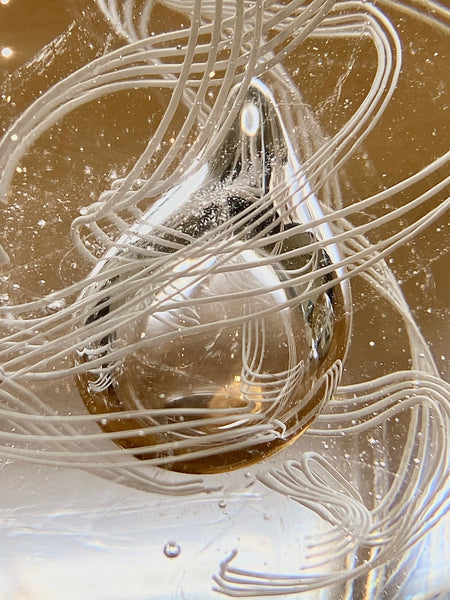 Paperweight: Wind Dance – Hyland Glass